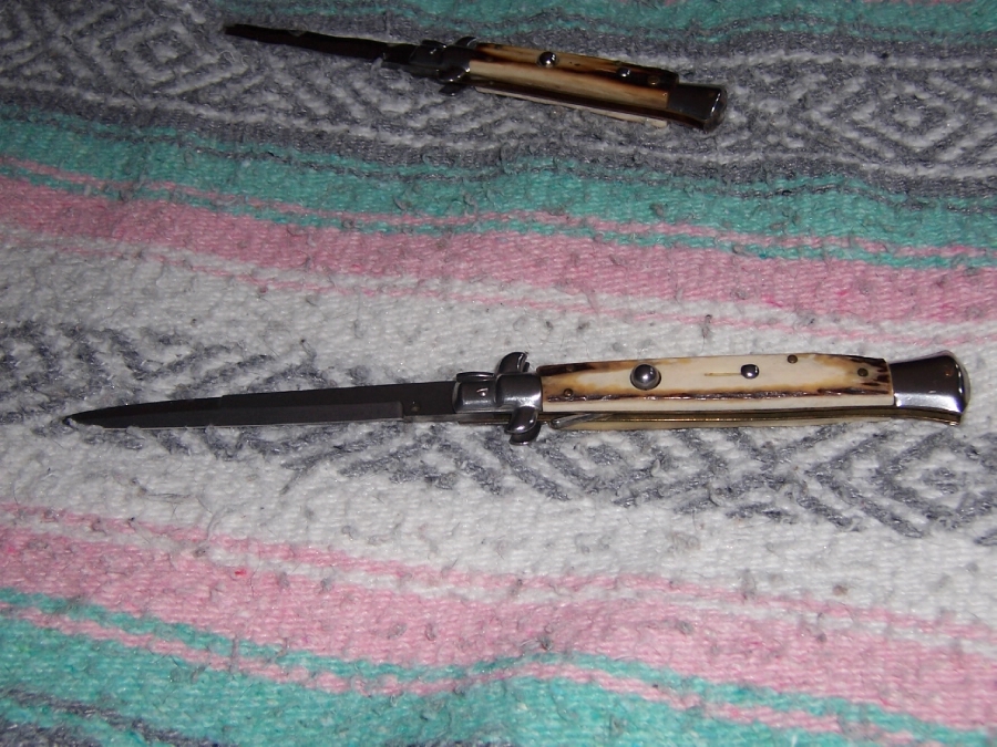 Vintage Switchblade Collection. 4 Switchblades. For Sale at GunAuction ...