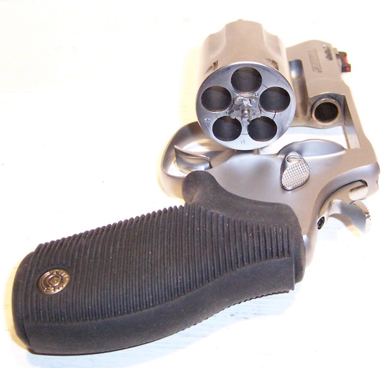 Taurus M44c Tracker Stainless 44 Mag 2 Inch Lnib For Sale at GunAuction ...