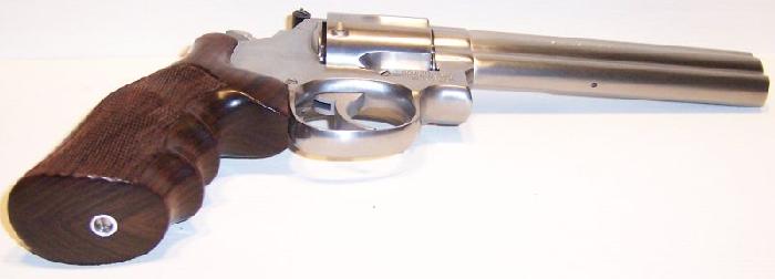 Smith & Wesson 686-3 357 Mag Wood Fingergroove Grips For Sale at ...