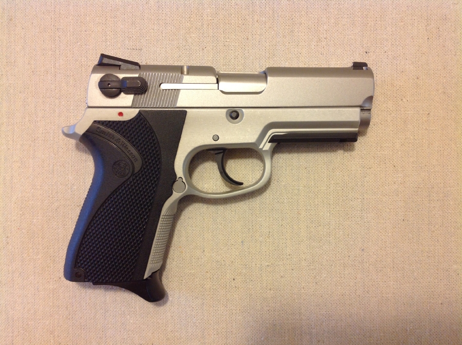 Smith & Wesson S & W Tactical 40cal. - Model 4013tsw For Sale at ...