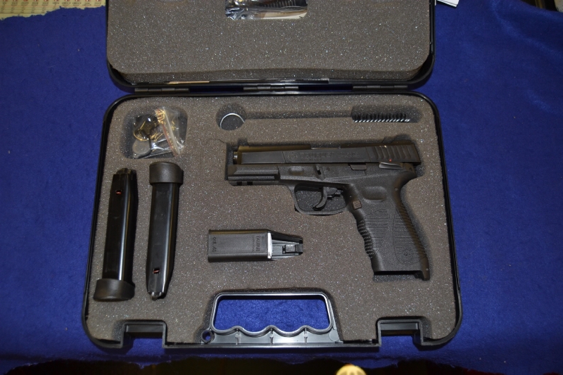 Taurus 24/7 G2 .45 Acp Mint W/Box $15.00 Ship 45 For Sale at GunAuction ...