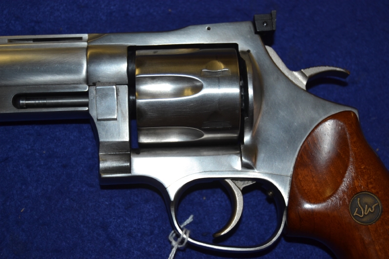 Dan Wesson Firearms 744 Vh8 44mag 9.5 For Sale at GunAuction.com - 10969868