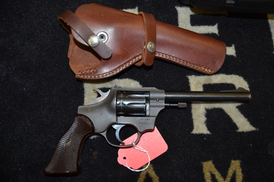 Hi-Standard R-101 .22lr Da/Sa 9-Shot 6inch W/ Leather Holster For Sale ...