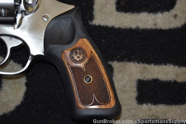 Ruger Sp101 .357mag 4 Inch Ss Fiber Optic Sight Nib For Sale at ...