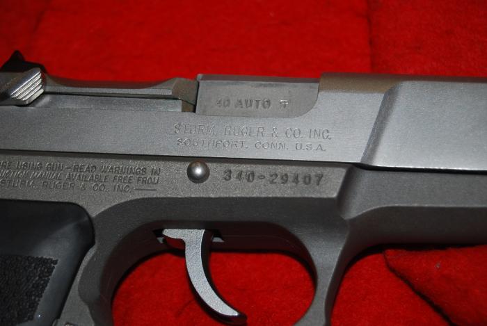 Ruger P91dc .40cal Stainless/Black Rubber Grips W/2 Mags For Sale at ...