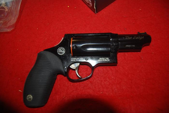 Taurus The Judge Ultra Lite .45/.410 Blue Hammerless For Sale at ...