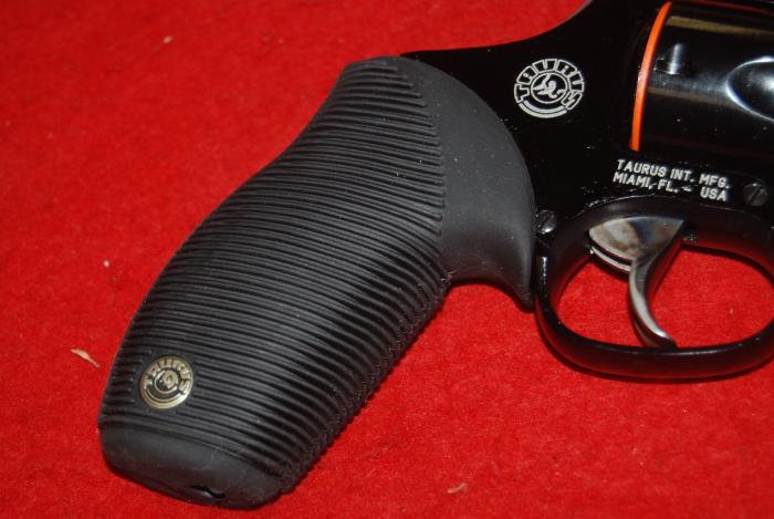 Taurus The Judge Ultra Lite .45/.410 Blue Hammerless For Sale at ...