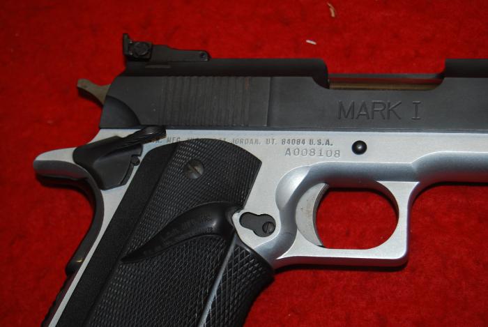 Lar Mfg. Co. Grizzly Mark I .45win Mag W/ 10mm Conversion Kit For Sale ...