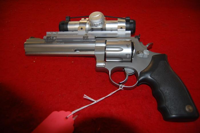 Taurus Model 608 .357mag Ss/ Black Grips/ Red Dot Sight For Sale at ...