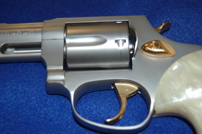 Taurus M85 .38spl Ss/Pearl Grips/Gold Accents New In Box For Sale at ...