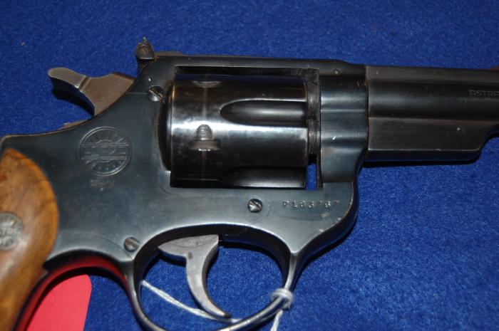 Astra 960 .38 Spl Blue / Wood For Sale at GunAuction.com - 9717032