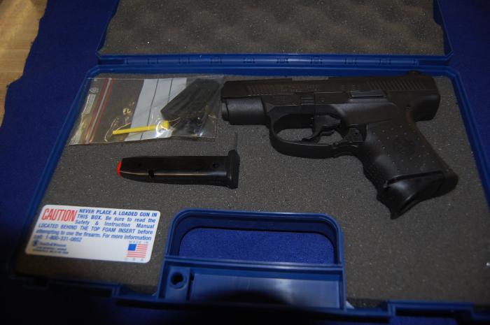 Smith & Wesson Sw99 .40s&W Blued/Black Grips Very Nice For Sale at ...
