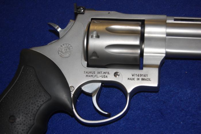 Taurus Model 608 .357mag Stainless/ Black Grips For Sale at GunAuction ...