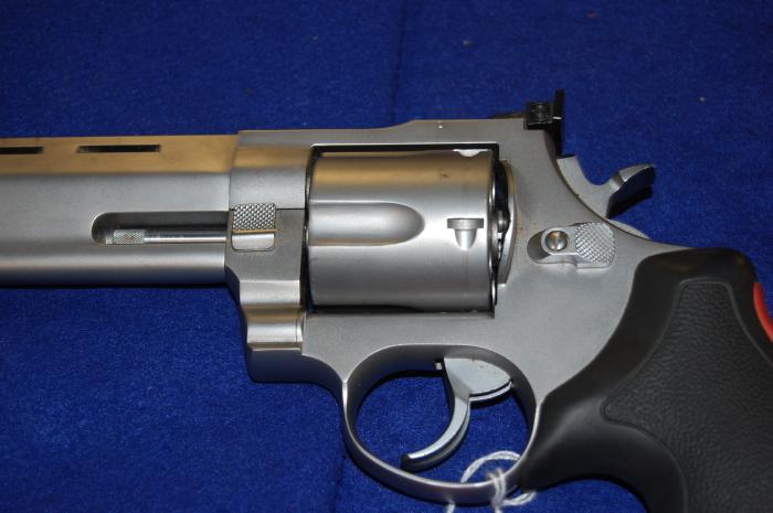 Taurus - M454 Raging Bull .454 Casull Stainless/Black - Picture 7