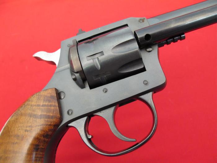 H&R Gardner Model 949 22lr, 5.5in For Sale at GunAuction.com - 9631533