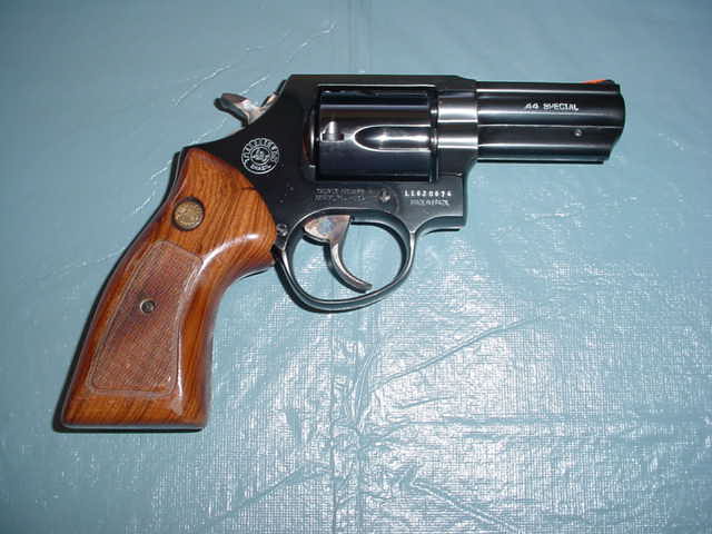 Like New Taurus 431 .44 Special 3 Inch For Sale at GunAuction.com - 5678925