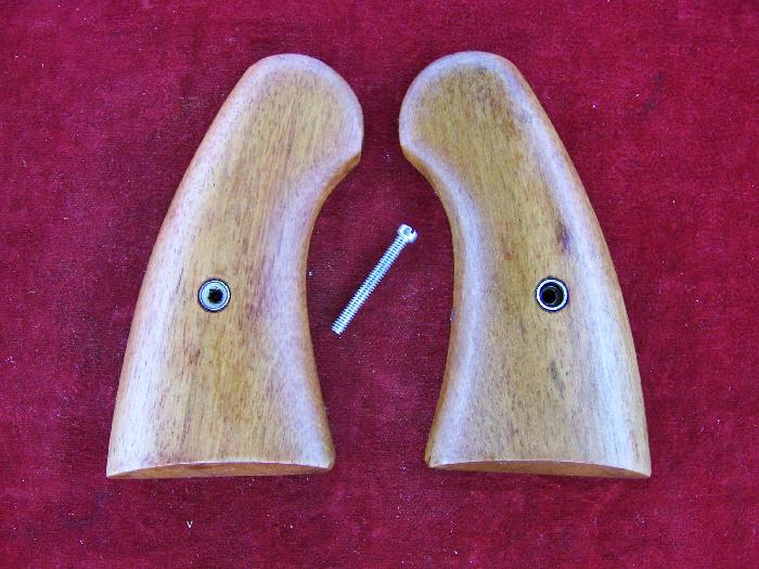 Colt 1917 Walnut Grips For Sale at GunAuction.com - 8897320