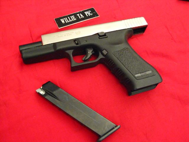 4 Blank Firing Guns Glock Ruger Ppk Beretta 92 For Sale at GunAuction ...