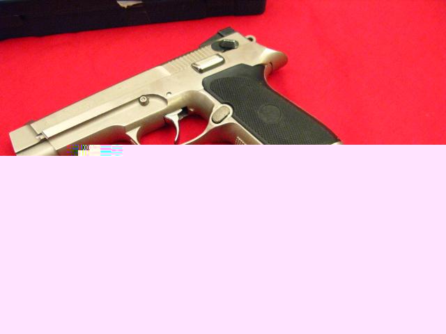 Star Mod. Megastar 10mm Cal. 3-14rd Mags & Lots Of Extras Shoots ...