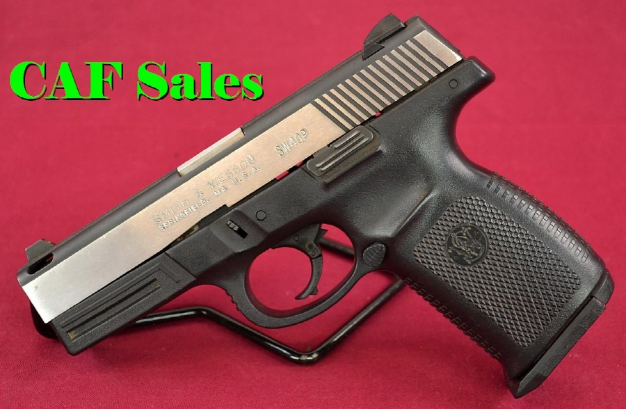 Smith & Wesson Model SW40P .40 S&W Semi-Auto Pistol (HC)