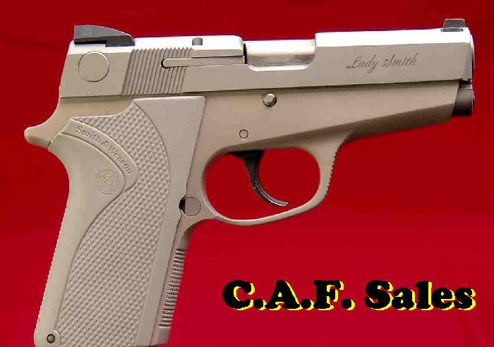 Smith & Wesson Model 3913 Lady Smith 9mm Semi-Automatic Pistol For Sale ...