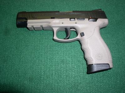 Taurus 24/7 Oss Socom D/S Desert Tan 9mm 17+1 For Sale at GunAuction ...