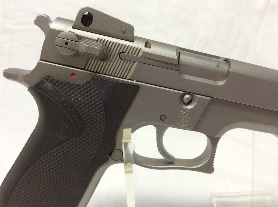 Smith & Wesson Model 5906 S&W 9mm Luger For Sale at GunAuction.com ...
