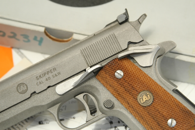 Stainless Irwindale Arms (Iai) Skipper, Compact 1911 .40 S&W Semi Auto ...