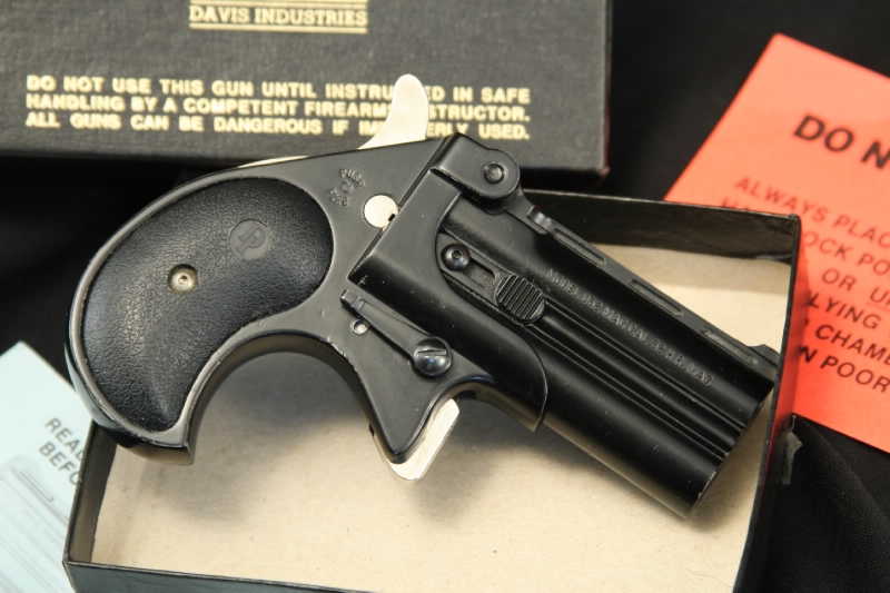 Davis Industries 32 H&R Magnum Derringer, Model D32-Mag - In The Box