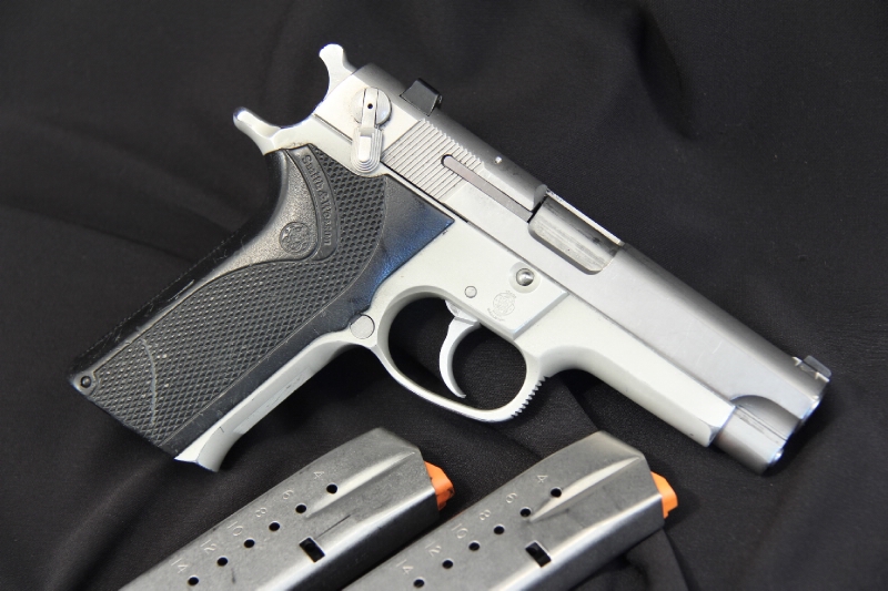 Stainless / Alloy S&W 9 Mm Smith & Wesson Model 5903 Semi Auto Pistol 2 ...