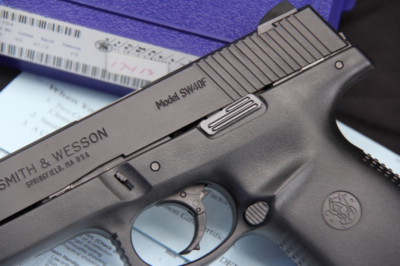 Smith & Wesson S&W Model Sw40f .40 S&W Sigma Semi-Automatic Pistol - In ...