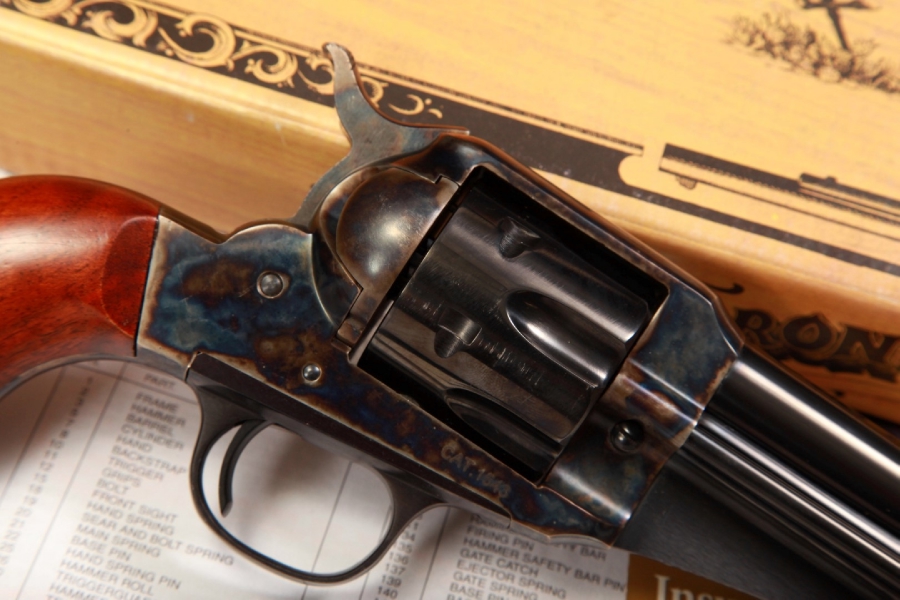 Uberti Cimarron 1875 Outlaw .44-40 Wcf Single Action Revolver & Box ...