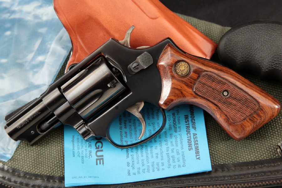 Taurus Model 85 M85 + Hogue Grips, Holster & Soft Case, Blue 2 1/8" 5 ...