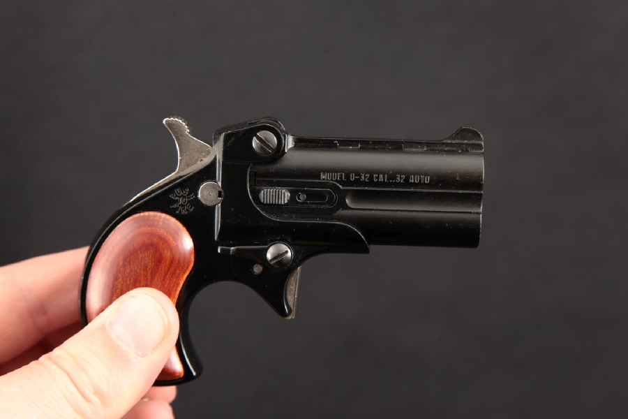 Davis Industries Model D32 D-32 Derringer, Black 2.5” Over / Under Tip ...