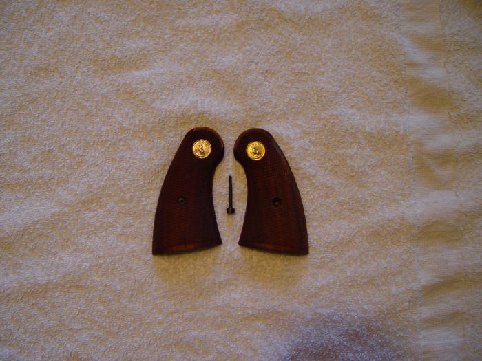 Colt Python, 357 Mag Snub Nose, No Reserve For Sale at GunAuction.com ...