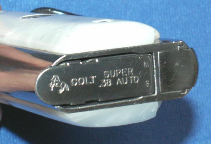 This auction starts at a penny with no reserve. We run our items for ...