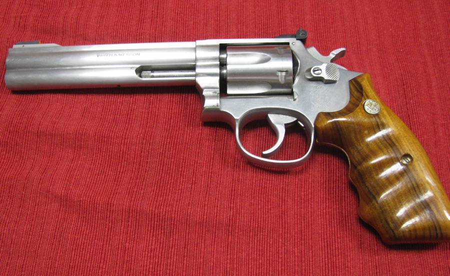 Smith & Wesson Model 648 .22 Mag Revolver For Sale at GunAuction.com ...