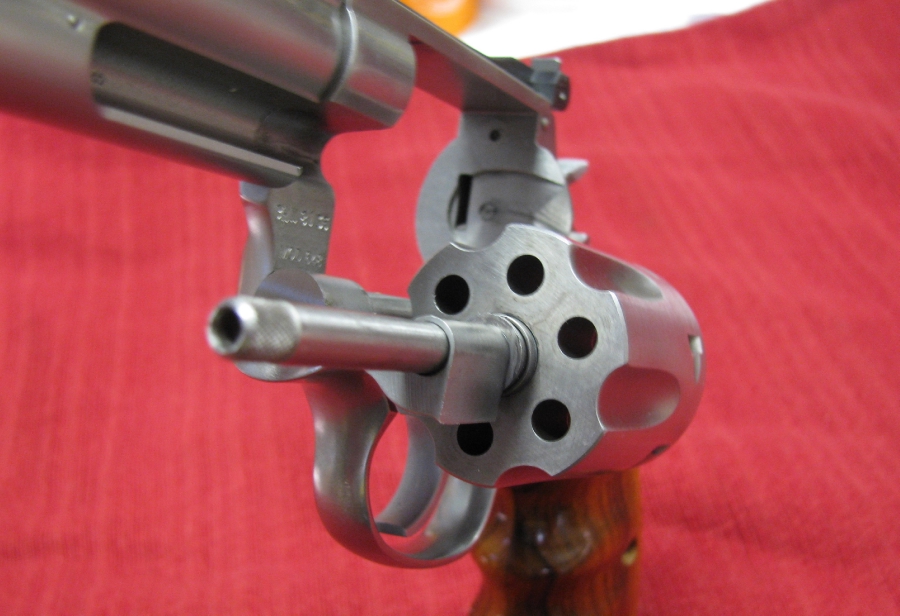 Smith & Wesson Model 648 .22 Mag Revolver For Sale at GunAuction.com ...