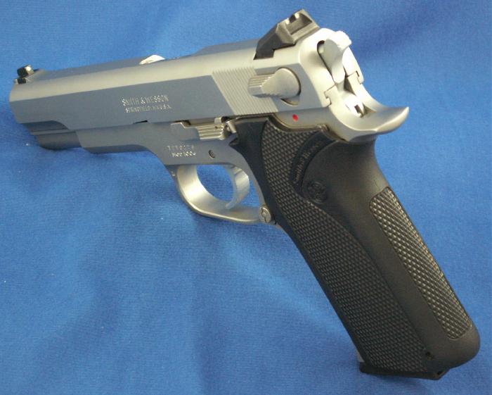 Smith & Wesson Model 1006 Stainless 10mm Pistol With Two Mags For Sale ...