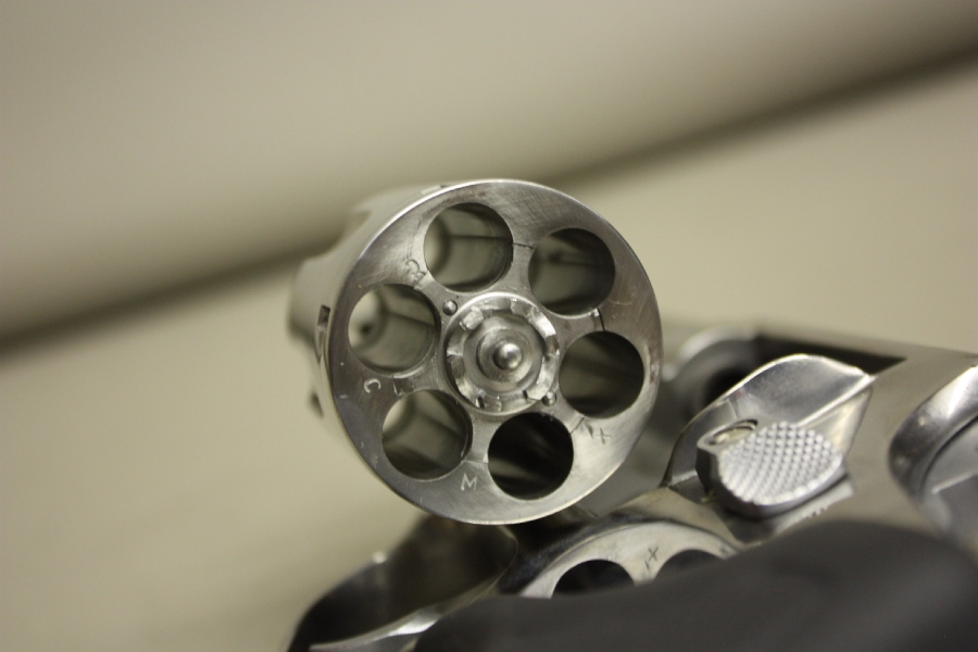 Taurus 606 .357 Magnum Ported Revolver For Sale at GunAuction.com ...