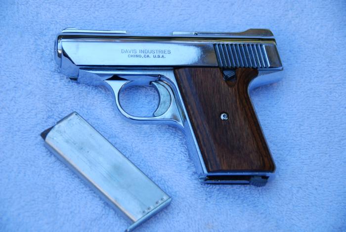 Davis Industries Chrome P-32 Semi-Auto .32 Acp For Sale at GunAuction ...