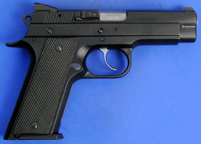 Cz Model 40b .40 S&W Semi-Auto Pistol For Sale at GunAuction.com - 9234665