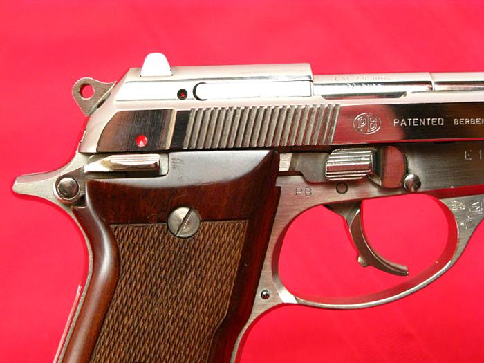 Beretta - Model 82bb Cheetah .32 Acp, Nickel Finish, Walnut Grips ...
