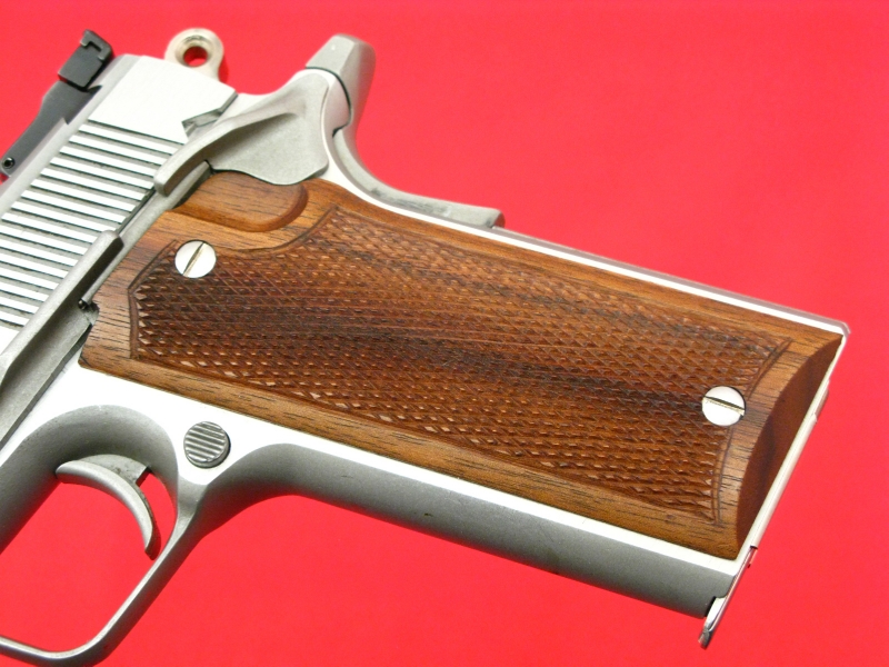 Coonan Arms - Model B .357 Magnum 1911...Stainless, Adj. Sights, Walnut ...