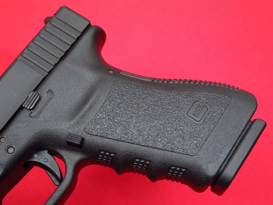 Glock 21 Full Size .45 Acp 3rd Gen, 10-Rnd Mags...Near New, Mfd 1999 ...