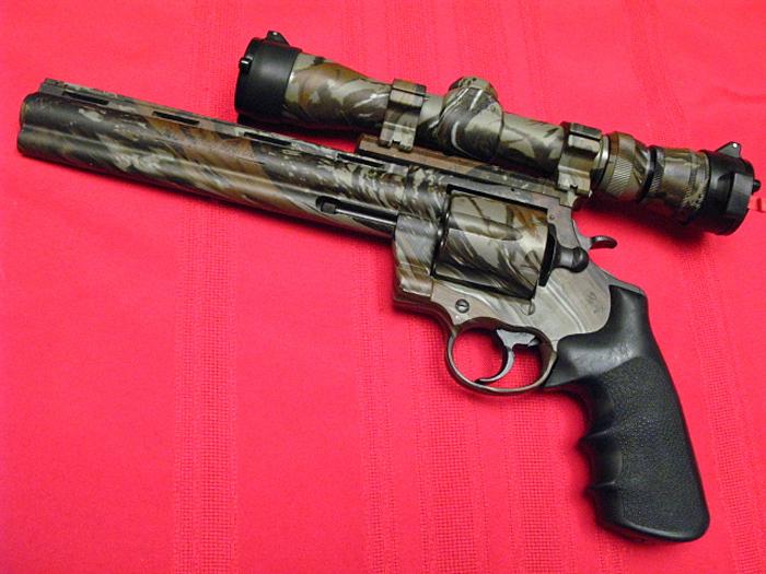 Colt - Realtree Anaconda .44 Magnum, Camo W/ Factory Scope...Unfired ...