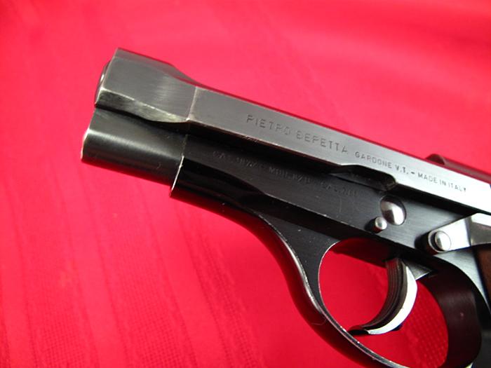 Beretta - Model 82-B 7,65mm .32 Acp...Rather Scarce Pistol, Mfd. 1981 ...