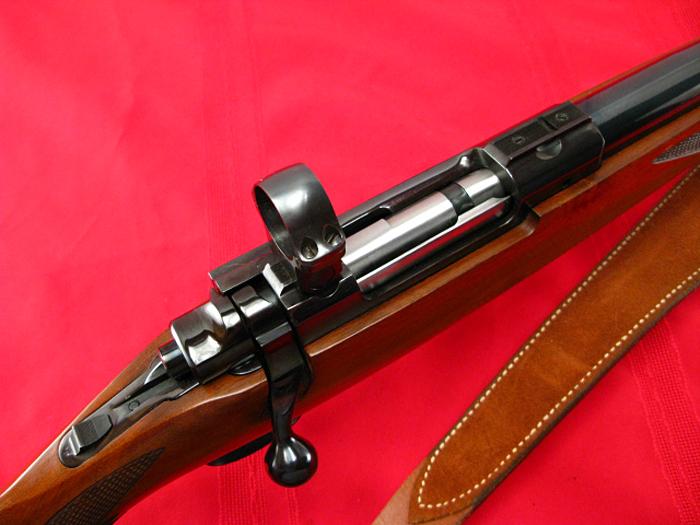 Ruger - Model 77v Tang-Safety .220 Swift...Heavy Barrel Varmint W/ Bi ...