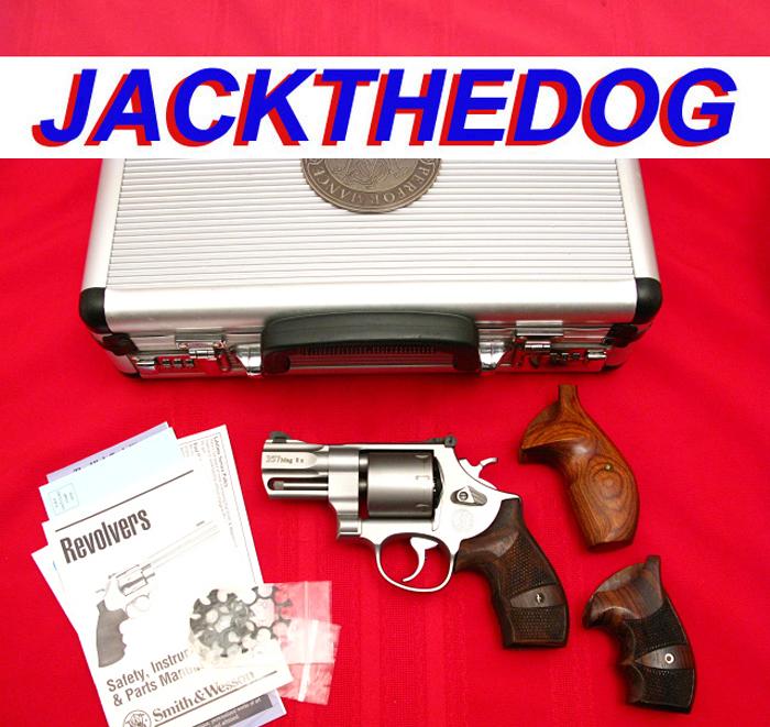 Smith & Wesson - 627-3 Pc .357 8-Shot 2-5/8``... Original Bloodwork ...