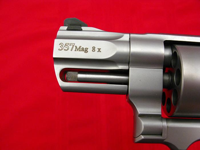 Smith & Wesson - 627-3 Pc .357 8-Shot 2-5/8``... Original Bloodwork ...